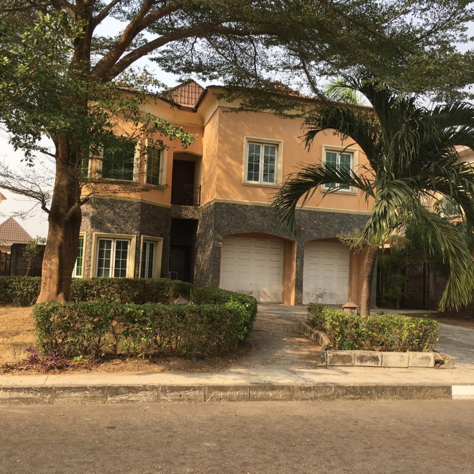 Luxury Home in Nicon